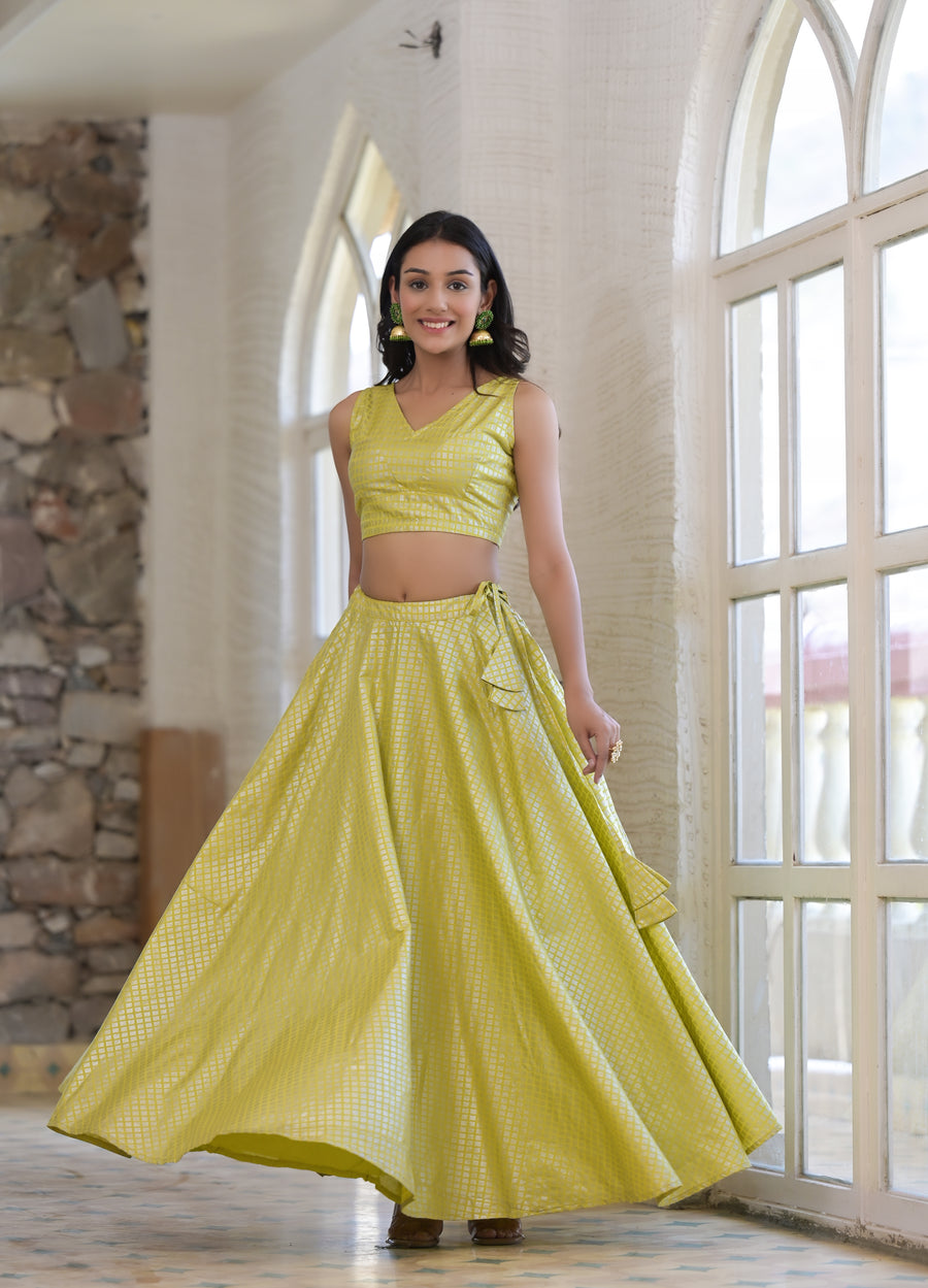 Buy Handmade Kurta, Printed Saree, Ethnic Dresses Online | Hatheli